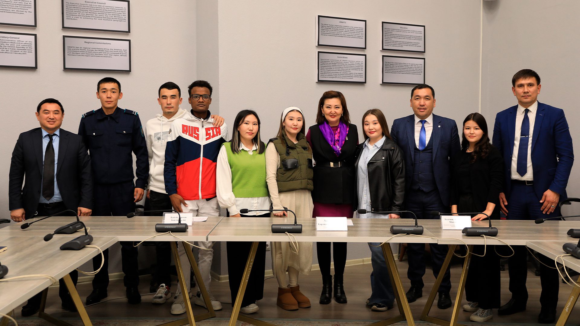 Meeting with international students – International university of ...